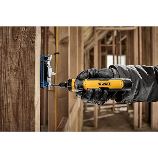 DEWALT DEW-DWHT66719 4V 14-Piece Cordless Screwdriver Set with ...
