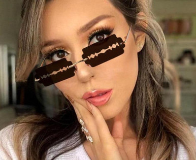 GRUNGE RAZOR BLADE SUNGLASSES - Cosmique Studio