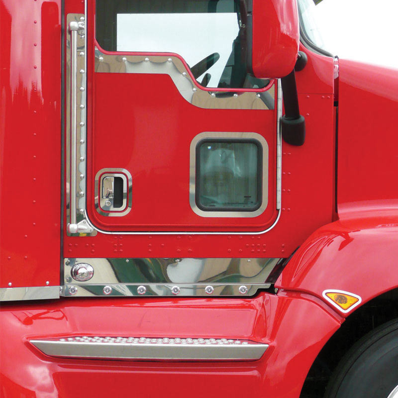 Kenworth T660 T680 T700 Upper Panel Back Step Trim By RoadWorks - Raney ...