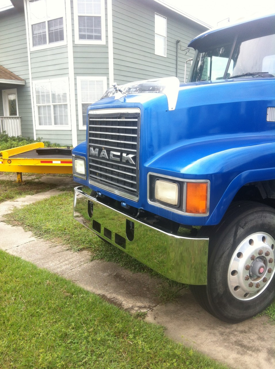 Mack Pinnacle CXU Bumper Set Back Axle By Valley Chrome - Raney's Truck ...
