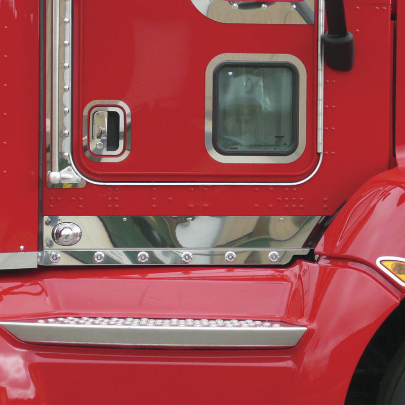 Kenworth T660 T680 T700 Upper Panel Back Step Trim By RoadWorks - Raney ...