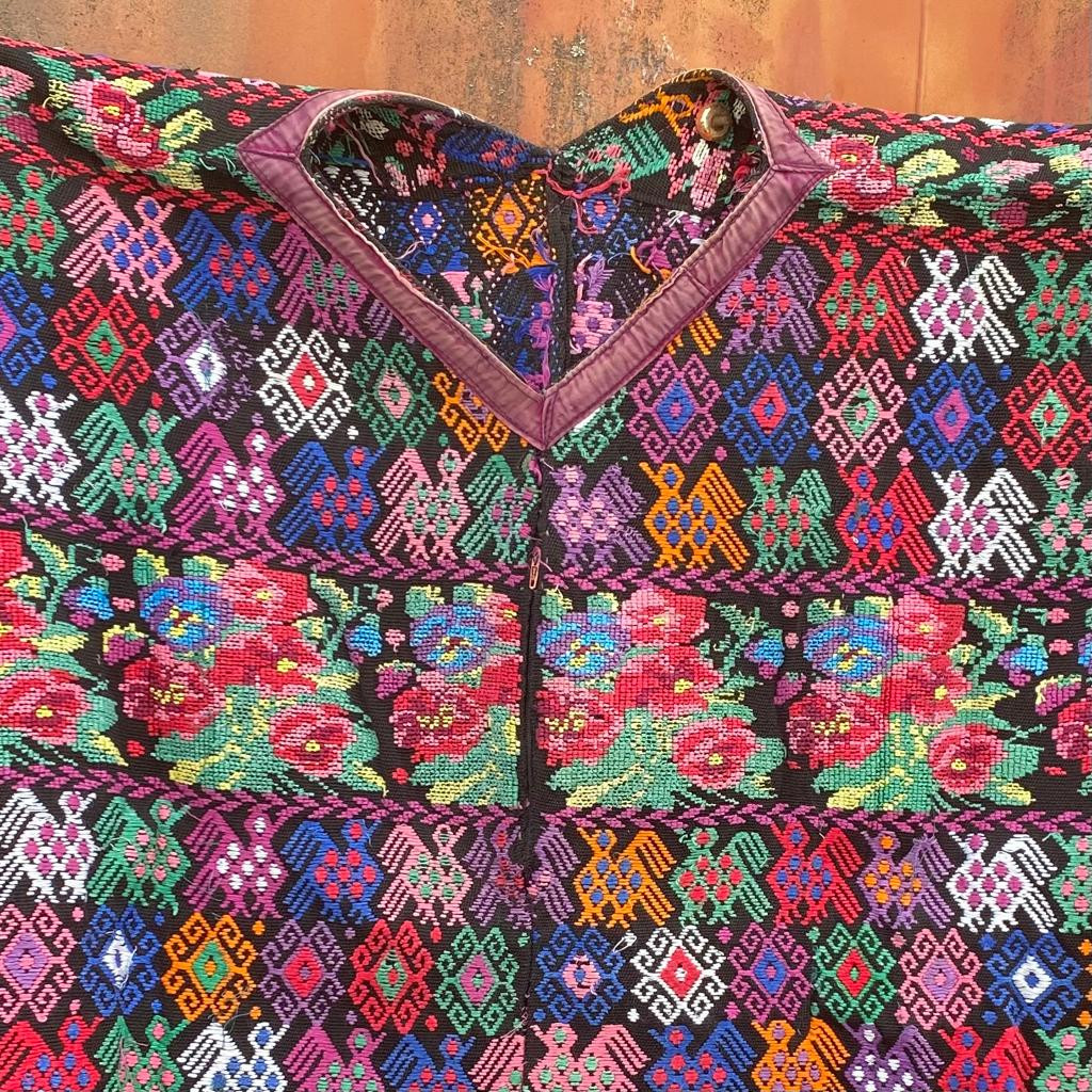 Hand-Woven Tecpan Guatemalan Vintage Flower & Bird Huipil, Authentic Blouse