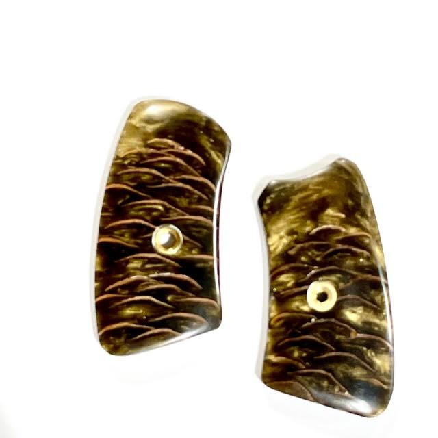 Custom Pine Cone Ruger Sp101 Grips - BuckSnort Outfitters
