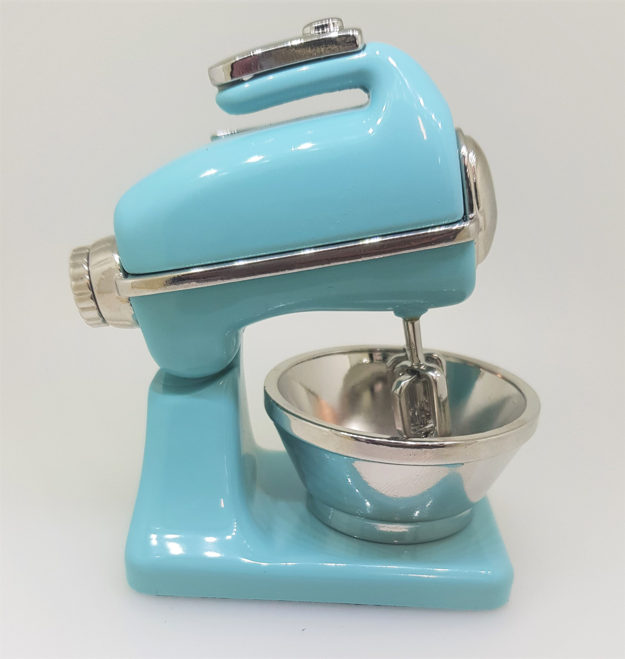 Collectable Food Mixer Clock CC3009LB SOLD