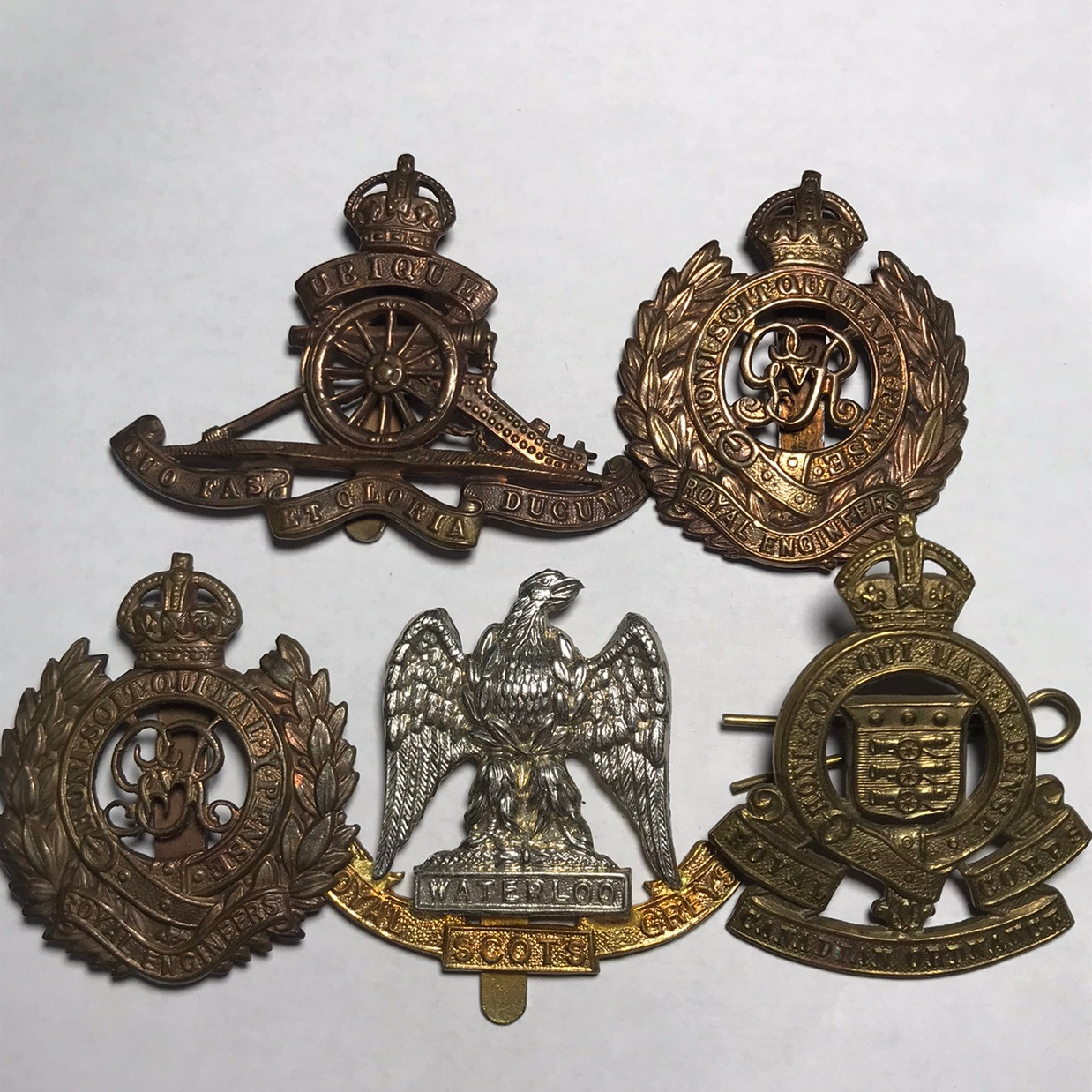 Great Britain/Canada: Lot of 5 Cap Badges, Mostly WWII Era - London ...