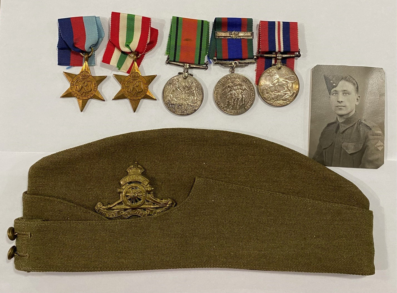 Canada: WWII RCA Group with Cap & Photo - London Coin Centre Inc.