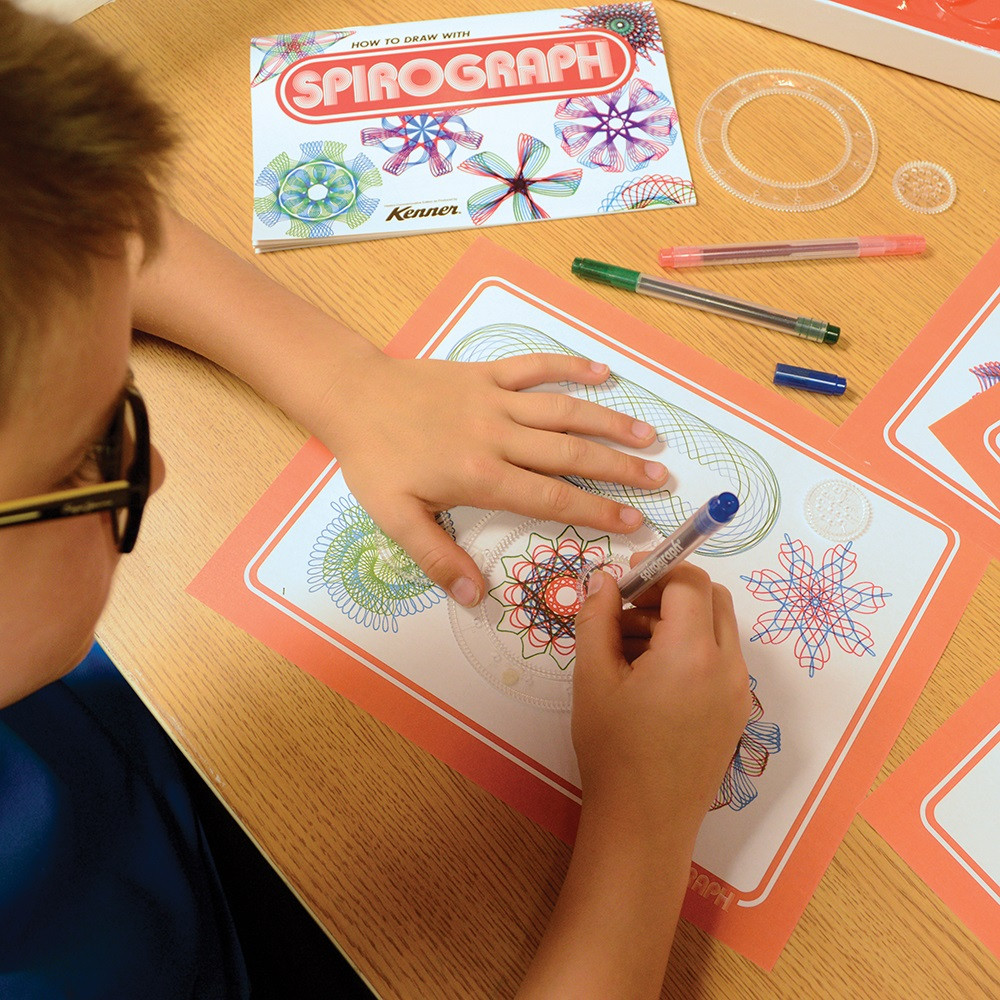 Spirograph Spiral Retro Deluxe Kit Canada | RetroFestive.ca