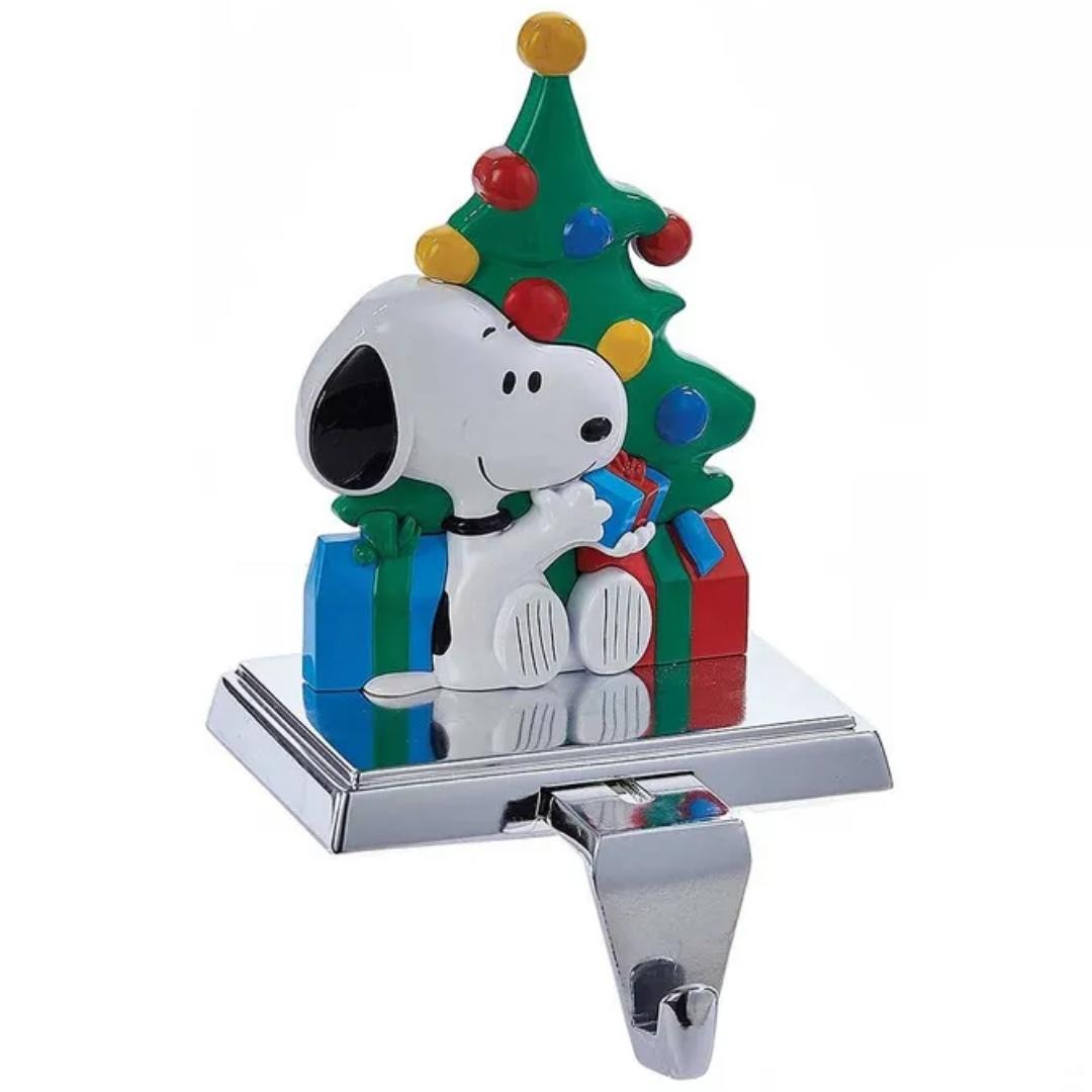 Peanuts Snoopy Stocking Holder - RetroFestive.ca