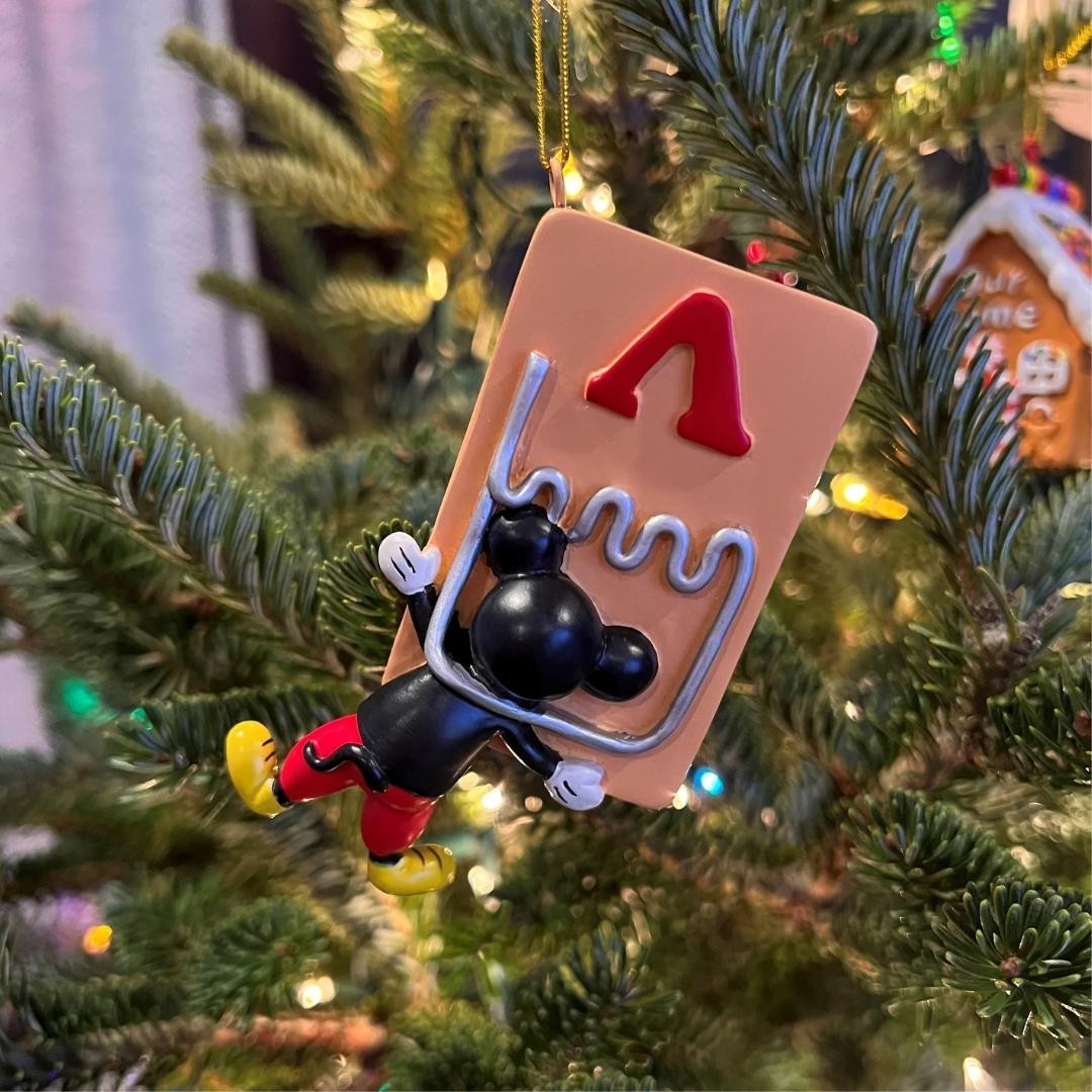 Mickey Mouse Trap Ornament - RetroFestive.ca