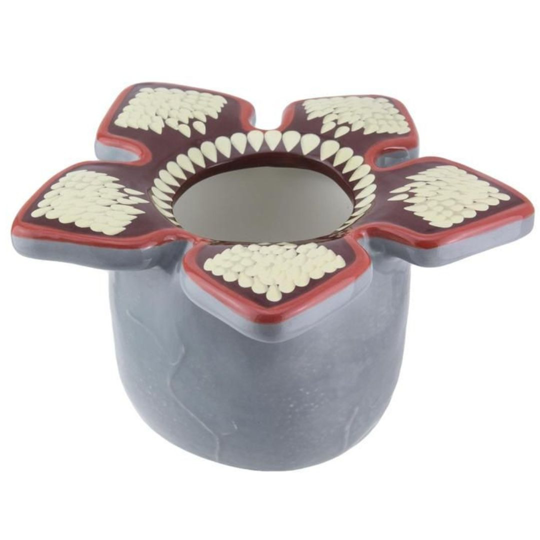 Stranger Things Pen and Plant Pot - RetroFestive.ca