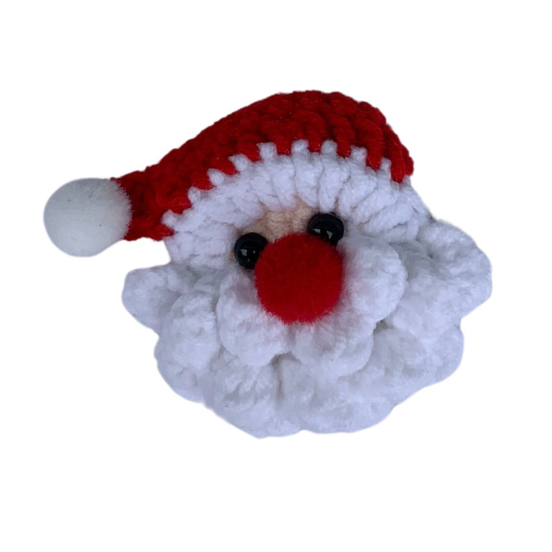 Retro Crocheted Santa Face Button Pin - RetroFestive.ca