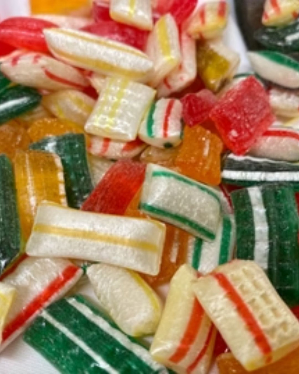 Traditional Hard Mix Candy by Robertson's Candy (284g) - RetroFestive.ca