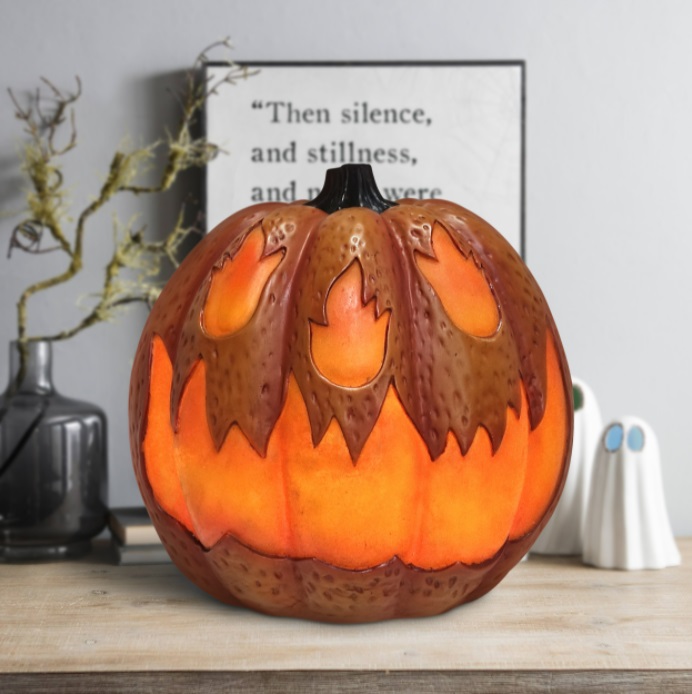 Amazing Flicker LED Jack O'Lantern Pumpkin - RetroFestive.ca