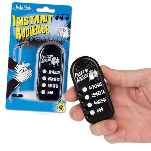 Instant Audience Button - RetroFestive.ca