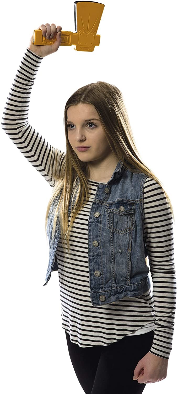 Axe Throwing for Kids - Indoor/Outdoor Game - RetroFestive.ca