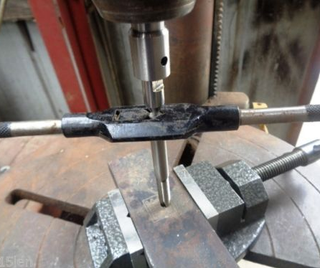 LPR Toolmakers - 1/2" Spring Loaded Tapping Centre