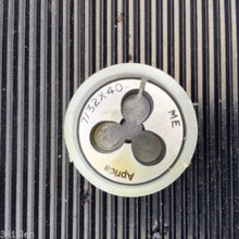 M.E (Model Engineering) Split Button Dies - 5/32" to 3/8" - LPR Toolmakers