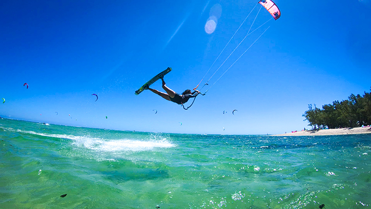 Kiteboarding Travel Guide: Mauritius Le Morne - Destinations Ep15 ...