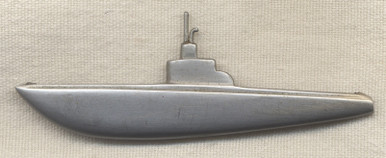 Early WWII Portsmouth Naval Shipyard Submarine Pin