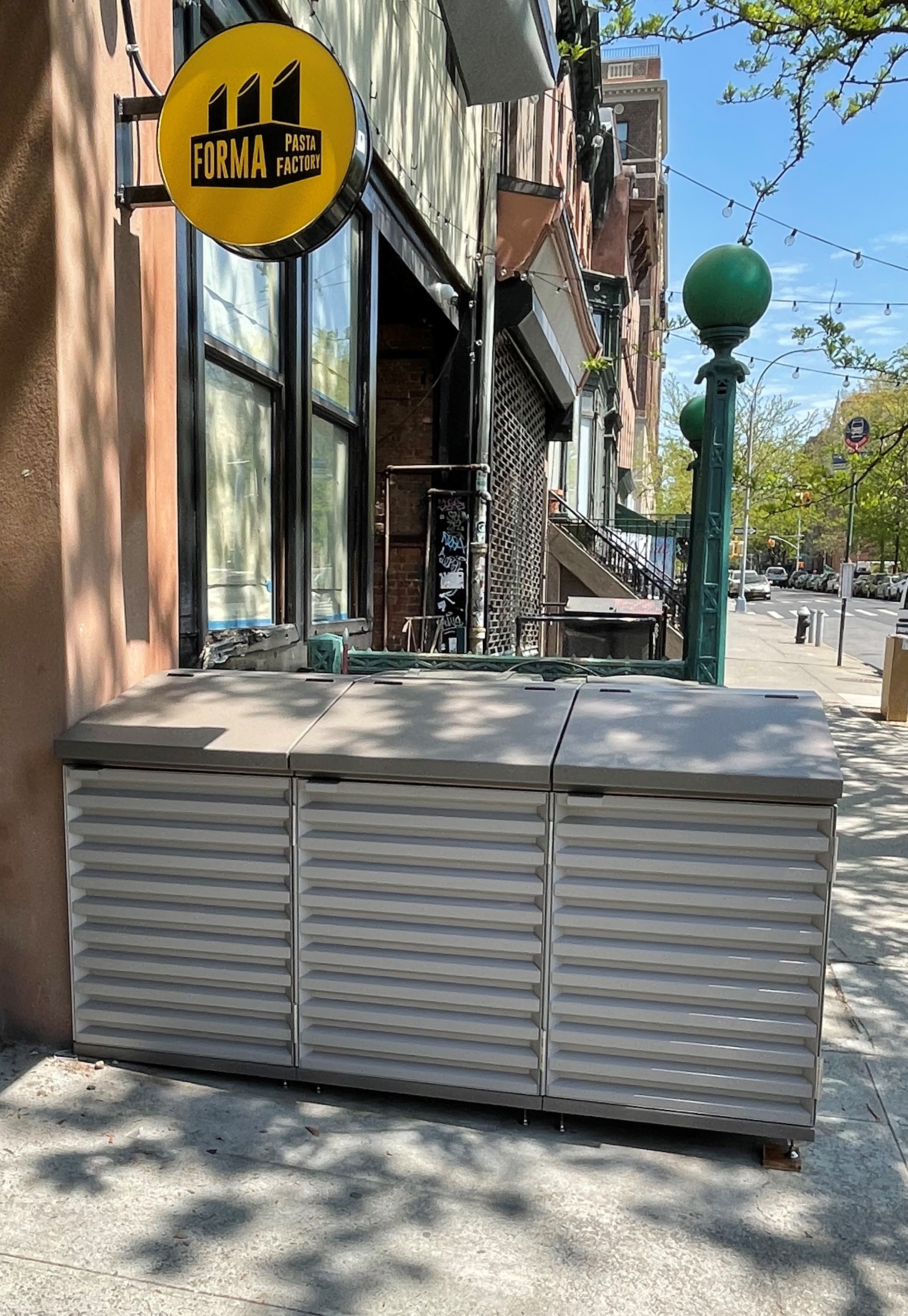 Why BrownstoneBin is the Best Trash Container for New York City ...