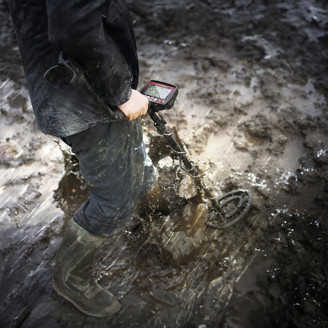 Fisher F44 11DD Metal Detector by Kellyco Metal Detectors