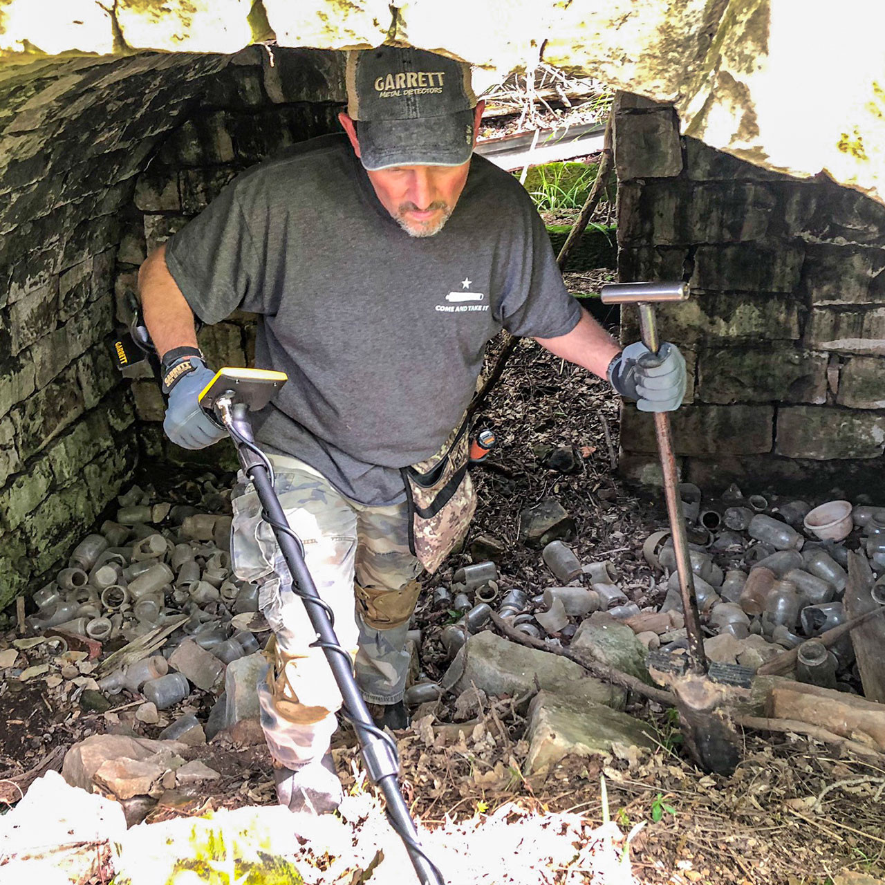 Garrett ACE Apex detector with 8.5” x 11” Multi-Flex DD