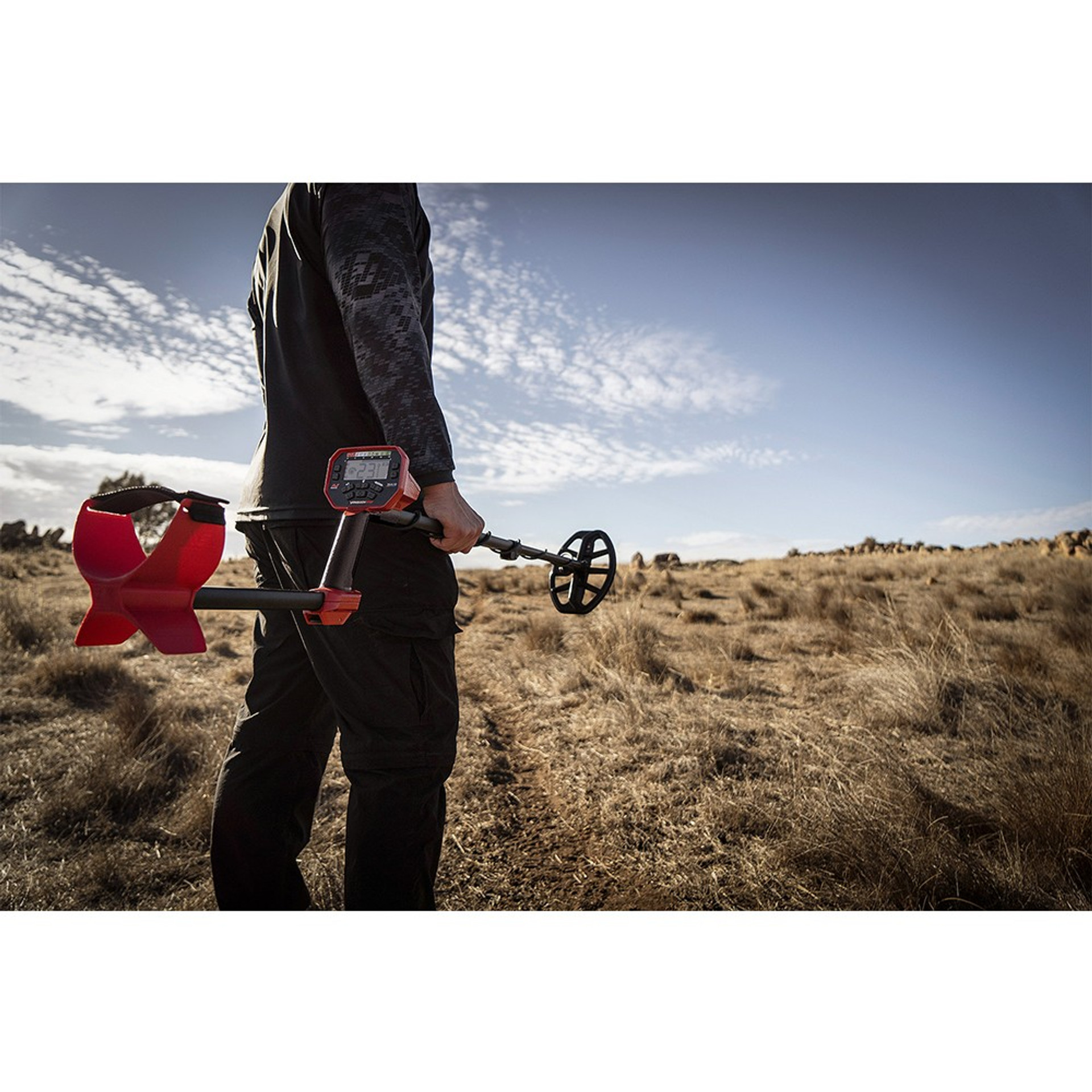 Minelab Vanquish 540 Metal Detector By Kellyco Detectors