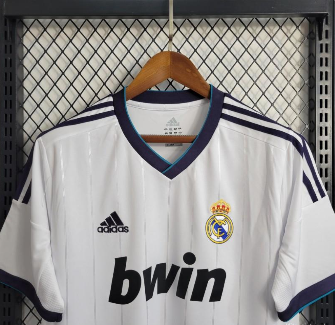Retro Real Madrid 12/13 Home kit