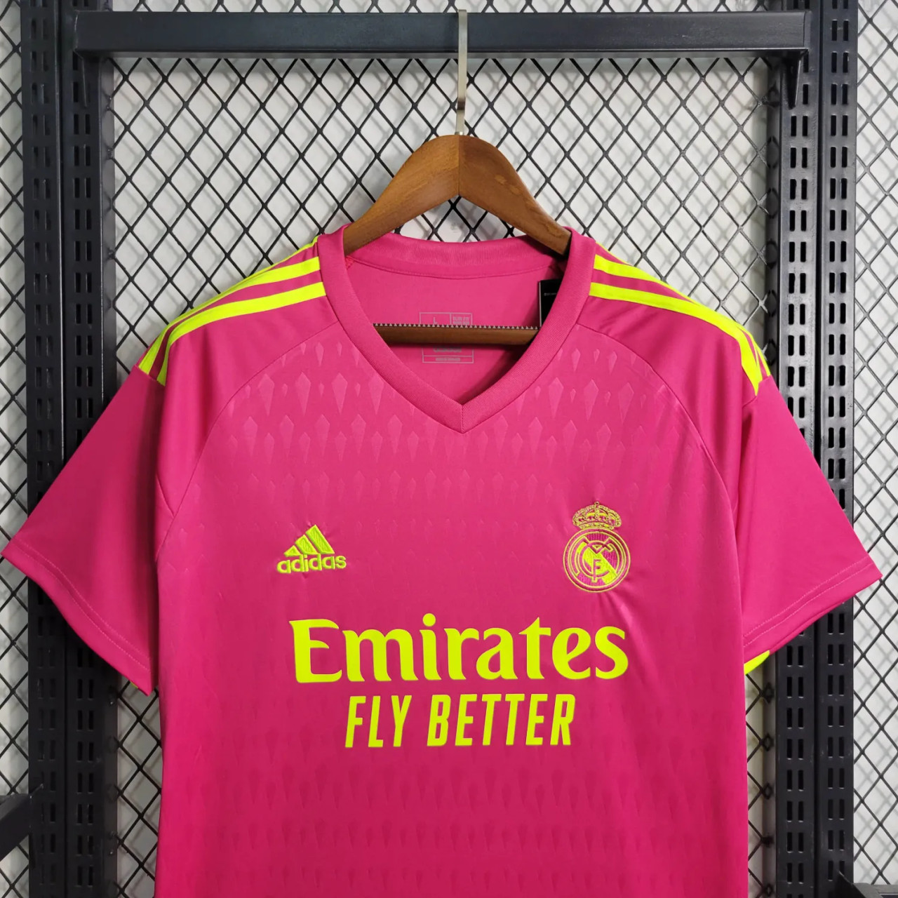 Real Madrid Gk kit Pink 2023/24