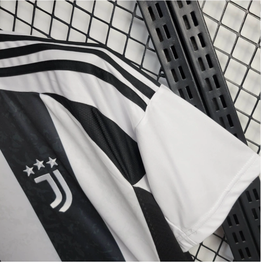 Juventus Home Jersey Kit 2024/25 Fan Version