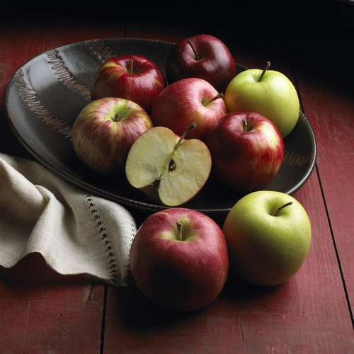 Jonathan Apples - Kauffman Orchards