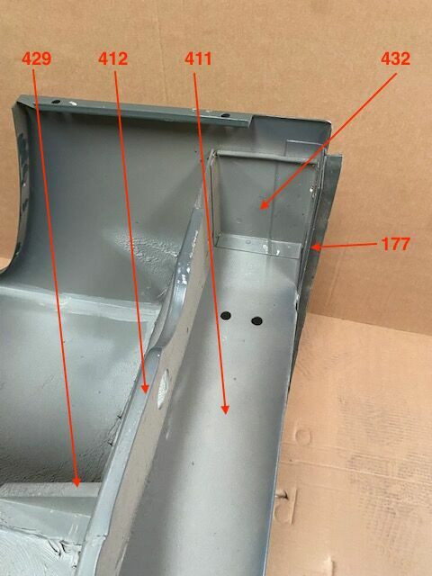 432C - Pair of End Capc Between Horizontal and Vertical Front of Rear ...