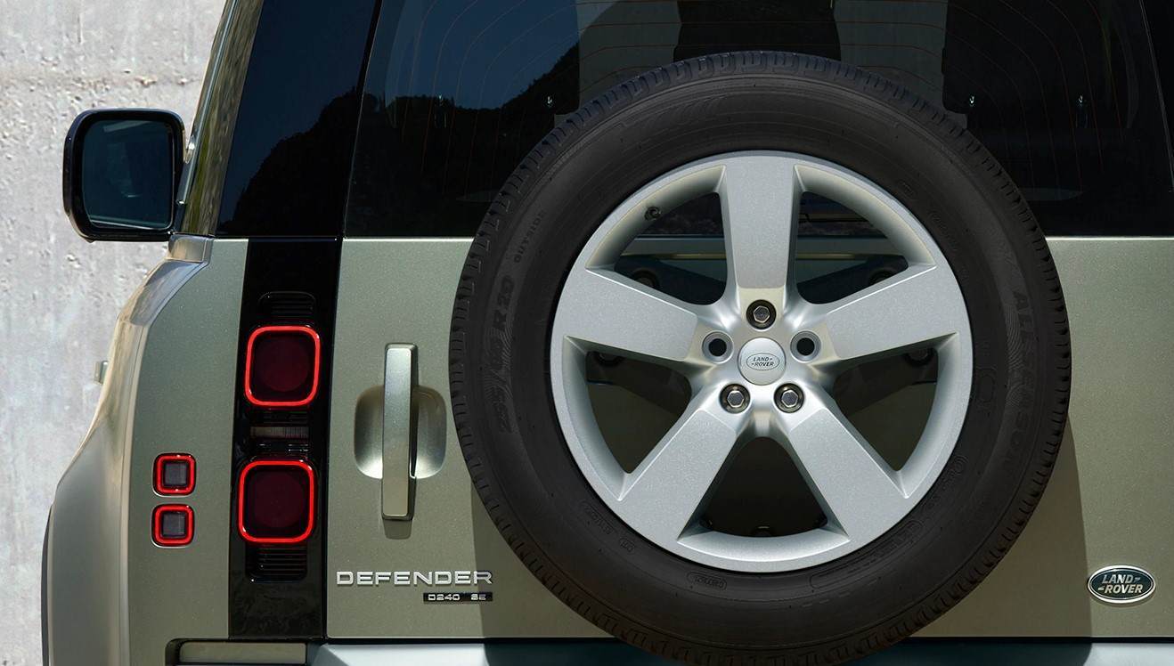 LR129113 | All New Defender 20" Alloy Wheel in Silver Sparkle Style ...