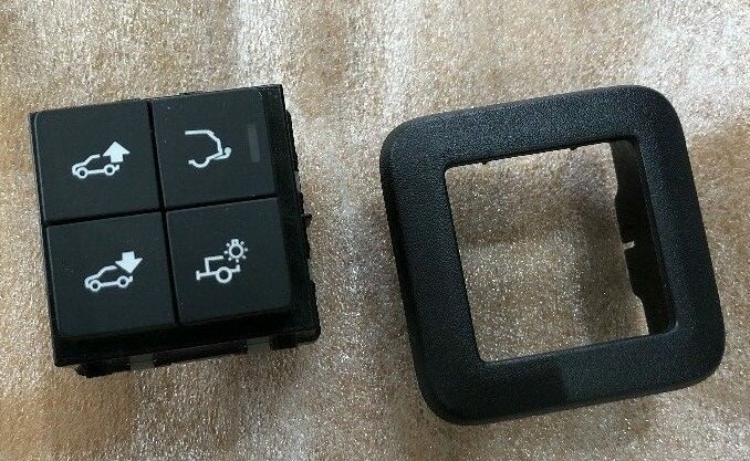 VPLWT0243 - Switch - Tow Bar - Genuine Land Rover | LR Parts