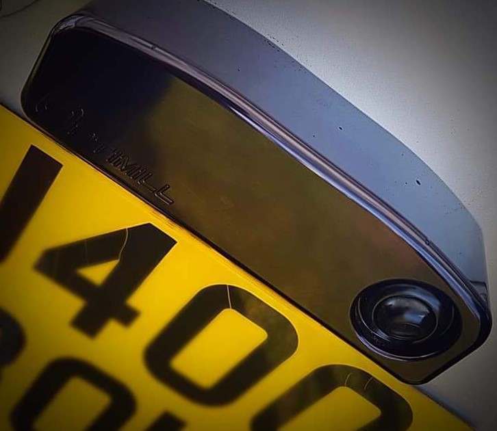 LRC1643 - Defender Aluminium Number Plate Lamp with Integrated Camera ...