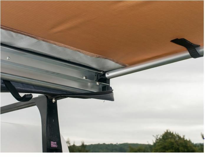 814407 | ARB Awning W/Light 2500X2500 - Manufacture by ARB | LR Parts
