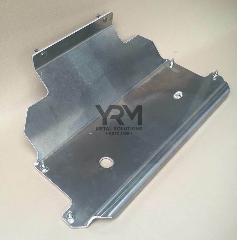118 - Fuel Tank Guard/Cradle 6mm Aluminium Td5 onwards - LR Defender 90 ...