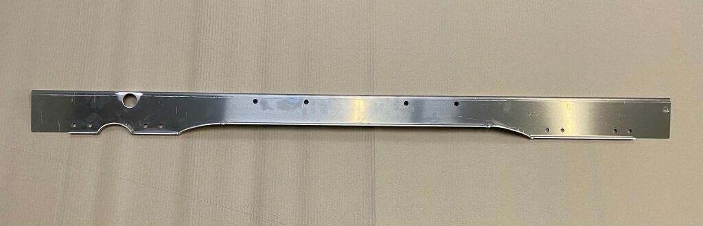 YRM412 - Vertical Front of Rear Tub Replacement for Land Rover Defender ...