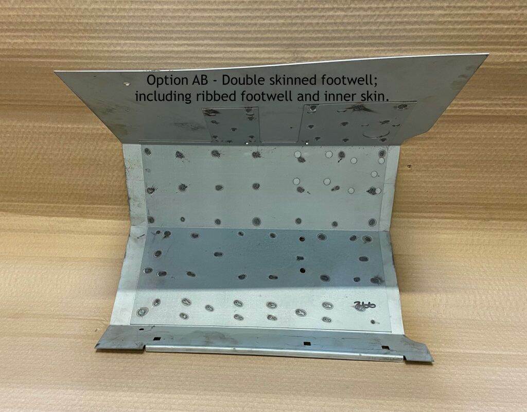 415AB - Left Hand Footwell for Land Rover Defender - For Right Hand ...