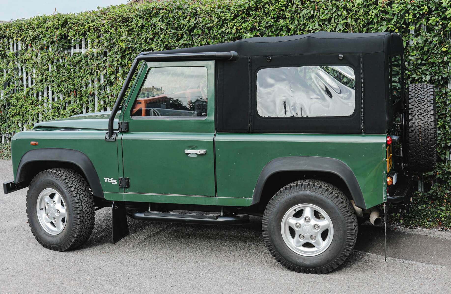 EXT249-7 - Exmoor Trim Part | LR Parts