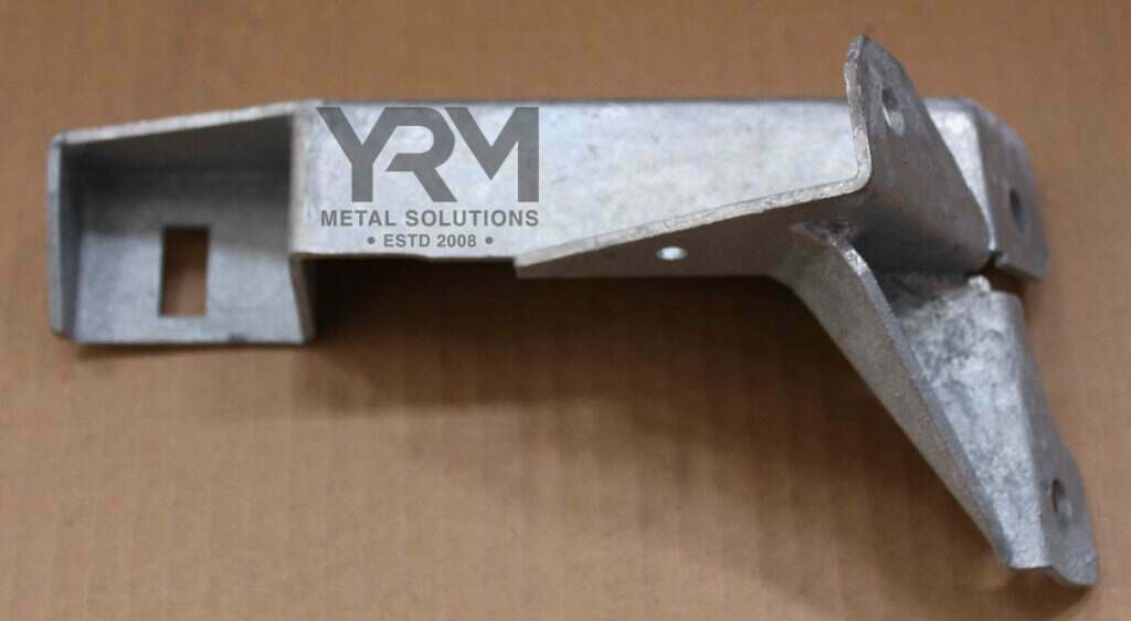 006 - Heavy Duty Fuel Tank Bracket for Land Rover Defender 90 - up to ...