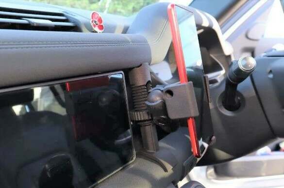 L663DPMK - 2020 Defender L663 Drivers Adjustable Phone Mount Kit