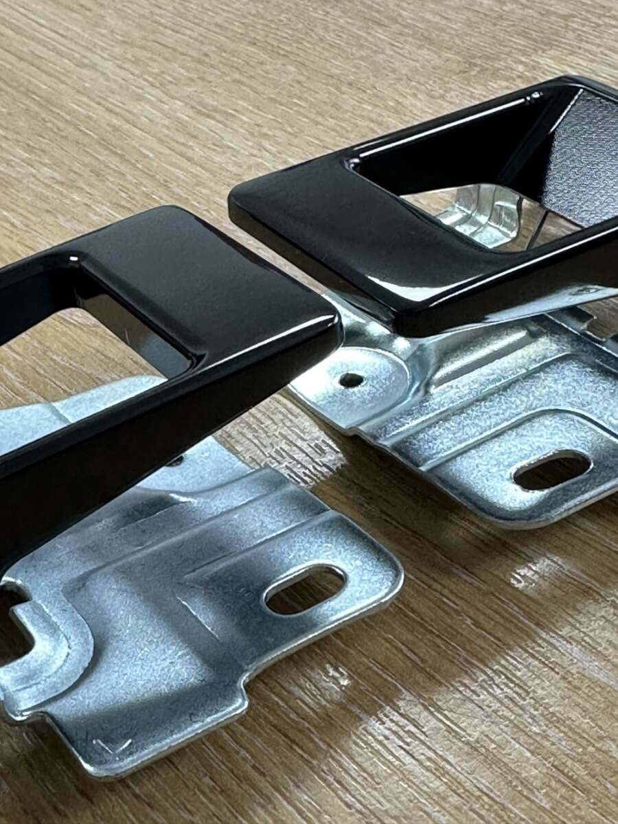 LRC2816 - Aluminium Interior Door Handles for Land Rover Defender - In ...