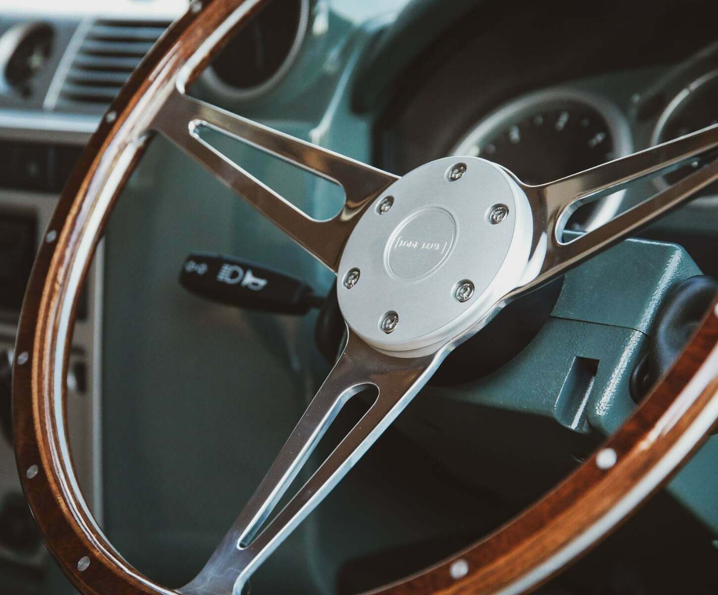 EXT900EWRB15 - Exmoor Evander Wood Rim 15" steering wheel with 2015 ...