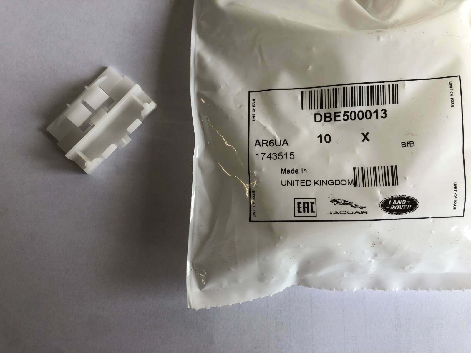 DBE500013 - CLIP | LR Parts