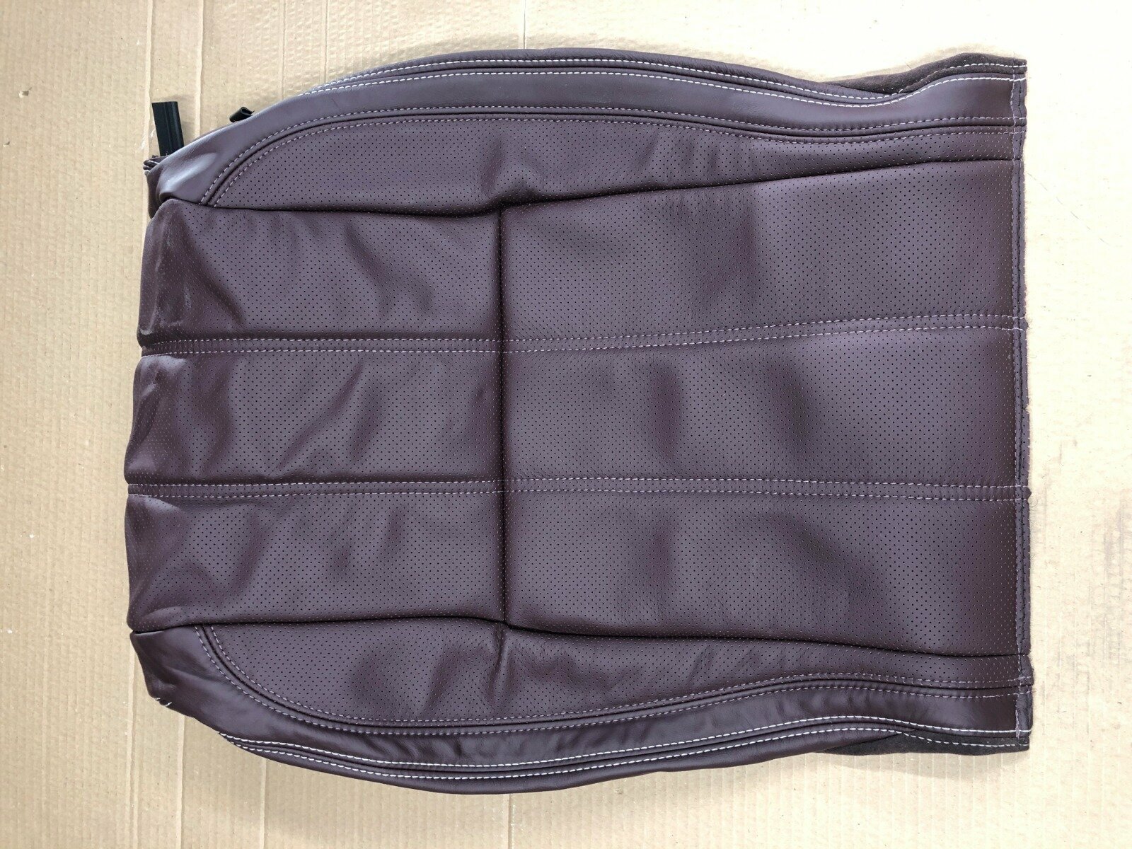 LR076756 - Range Rover L494 Seat Base Cover - drivers side | LR Parts