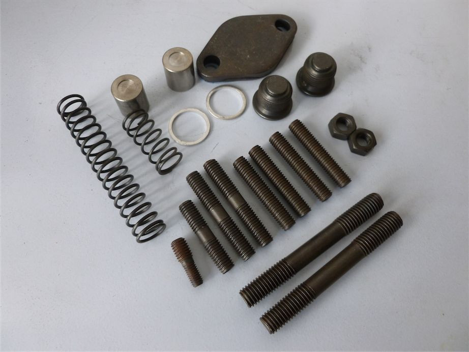 ENGINE CASE HARDWARE KIT TYPE 1