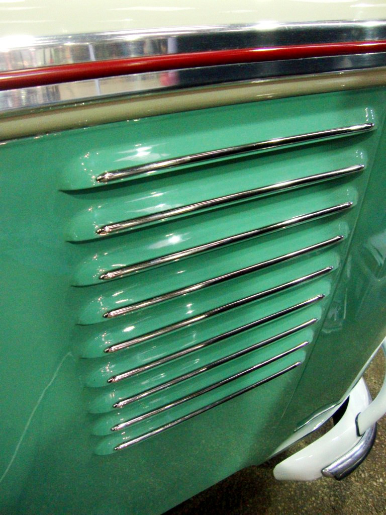 Deluxe Vent Trims (Outward Vents), Bus - Das Resto Parts