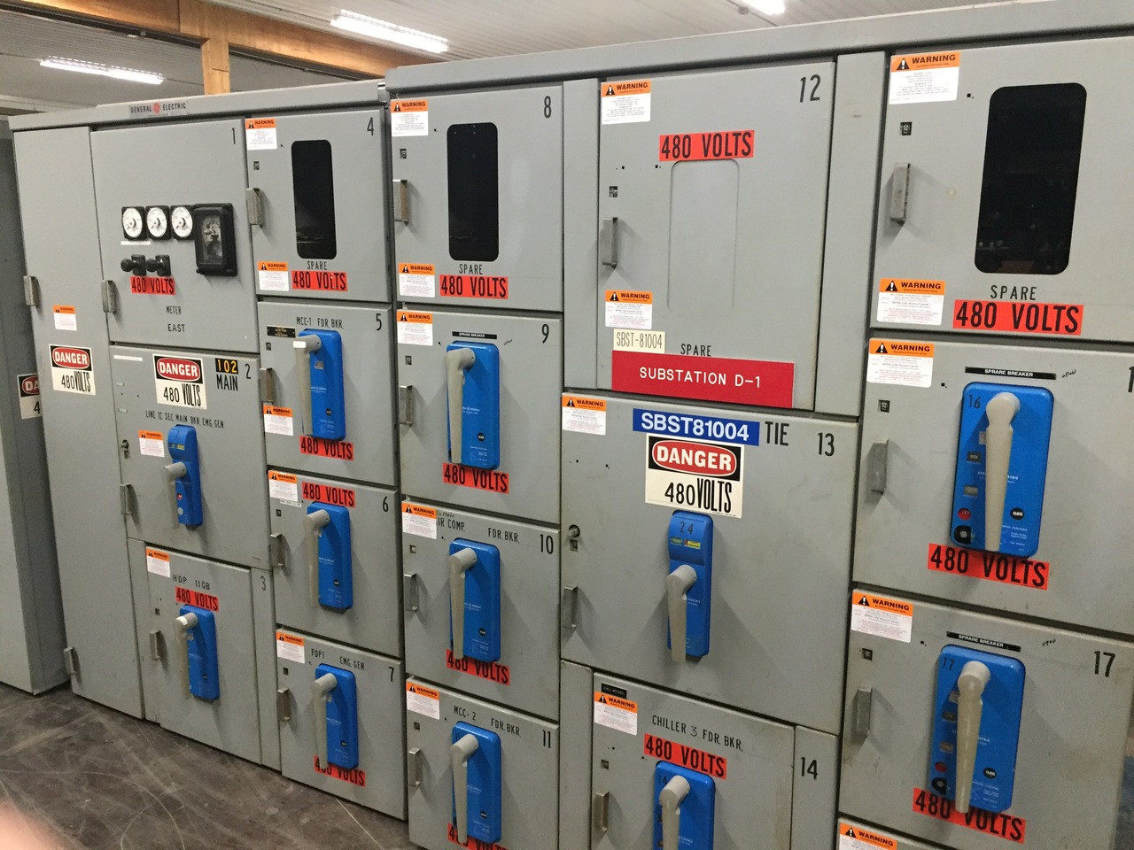 GE AKD-6 Main-Tie Switchgear Lineup (#173) - Bullock Breakers
