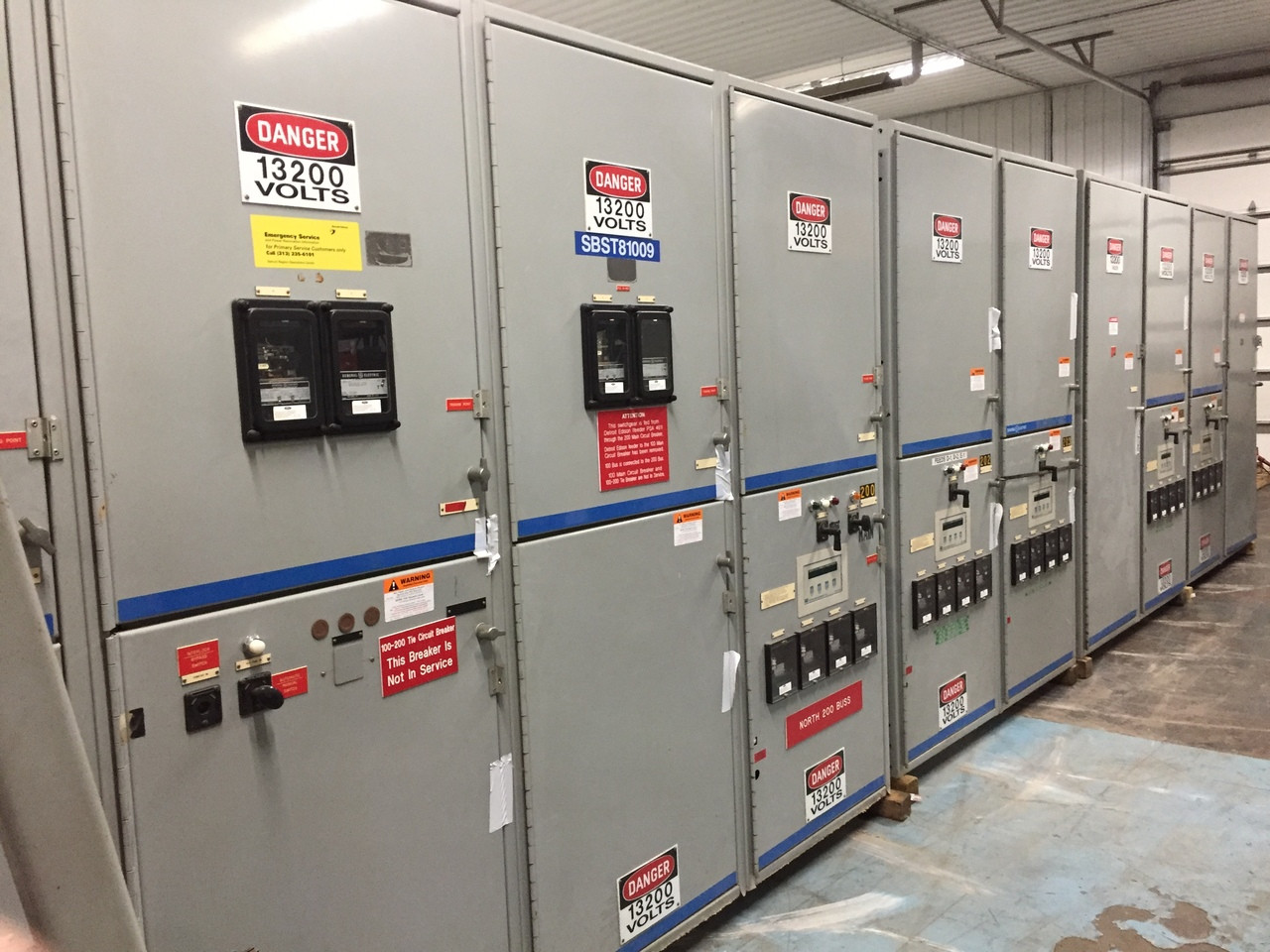 GE PowerVac 15KV Main-Tie-Main Switchgear Lineup (#175) - Bullock Breakers